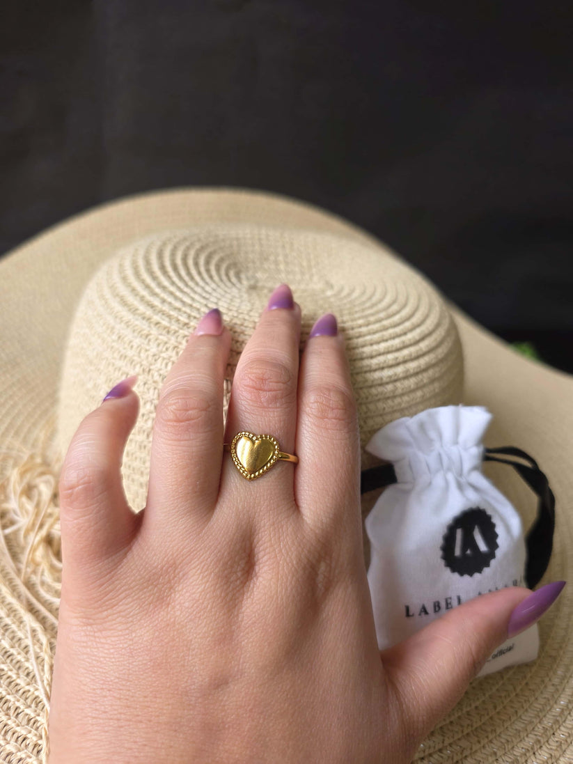 Amoria Ring – Label Amara